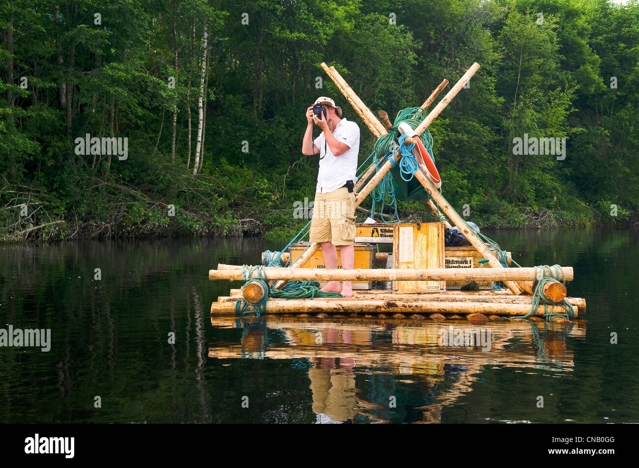 Timber raft hi-res stock photography and images - Alamy