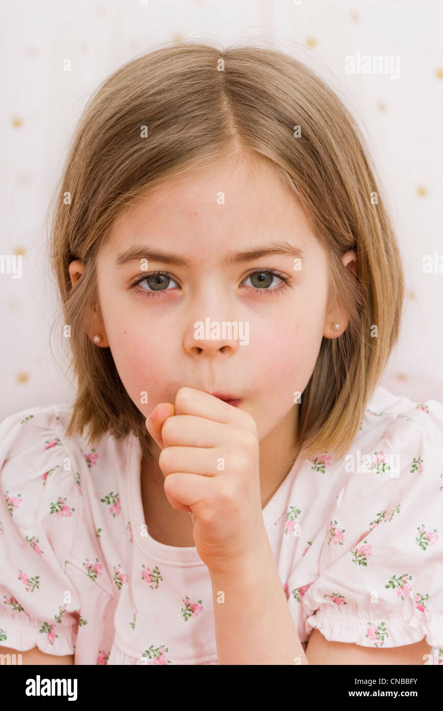 Child coughing bed hi-res stock photography and images - Alamy