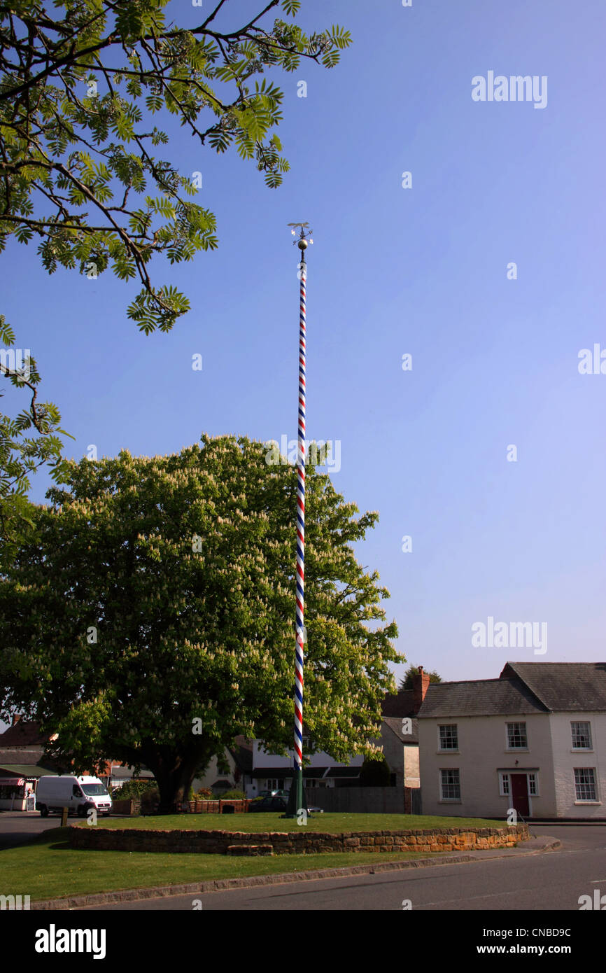 The Maypole at Welford on Avon, Warwickshire, one of the tallest ...