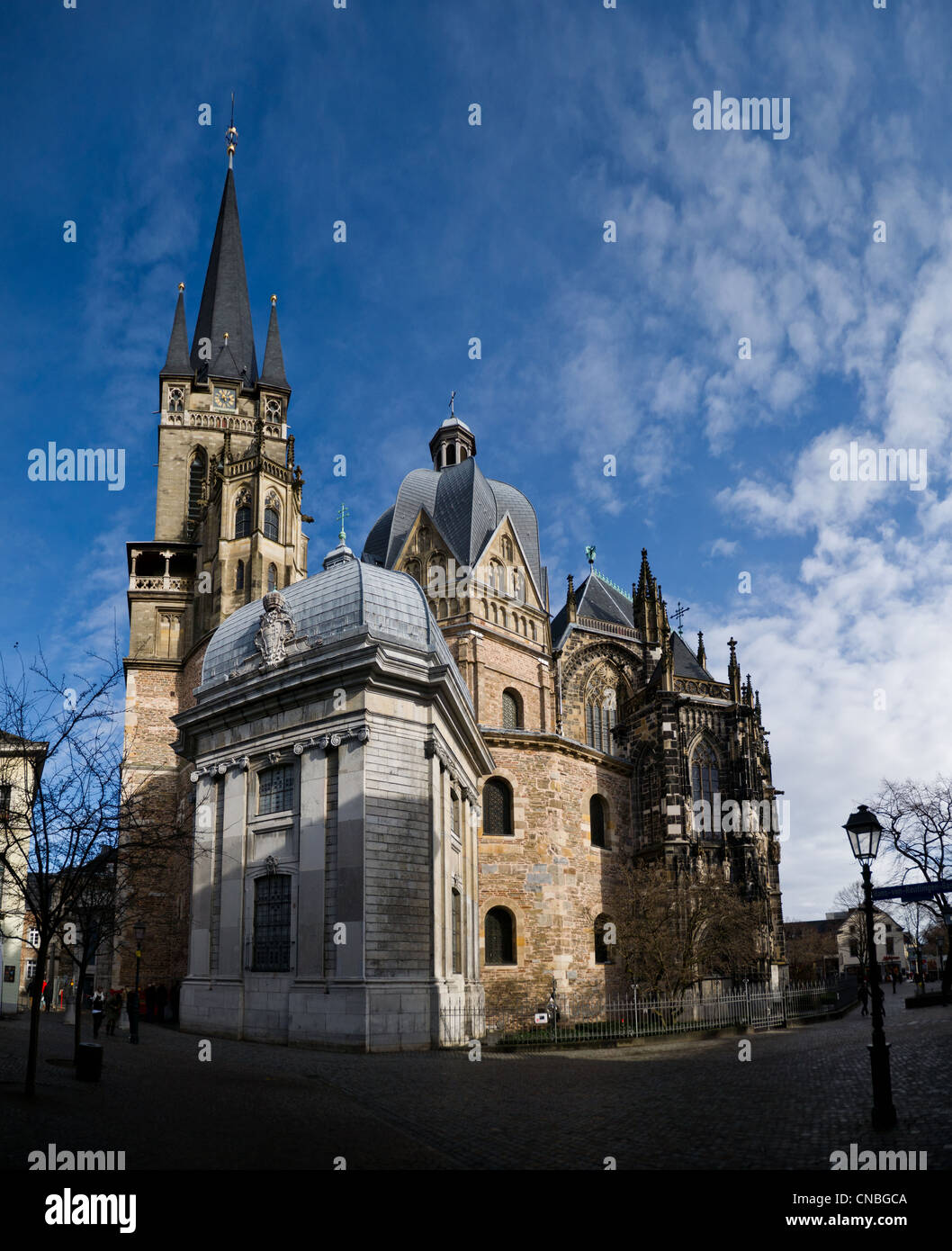 Aachen cathedral hi-res stock photography and images - Alamy