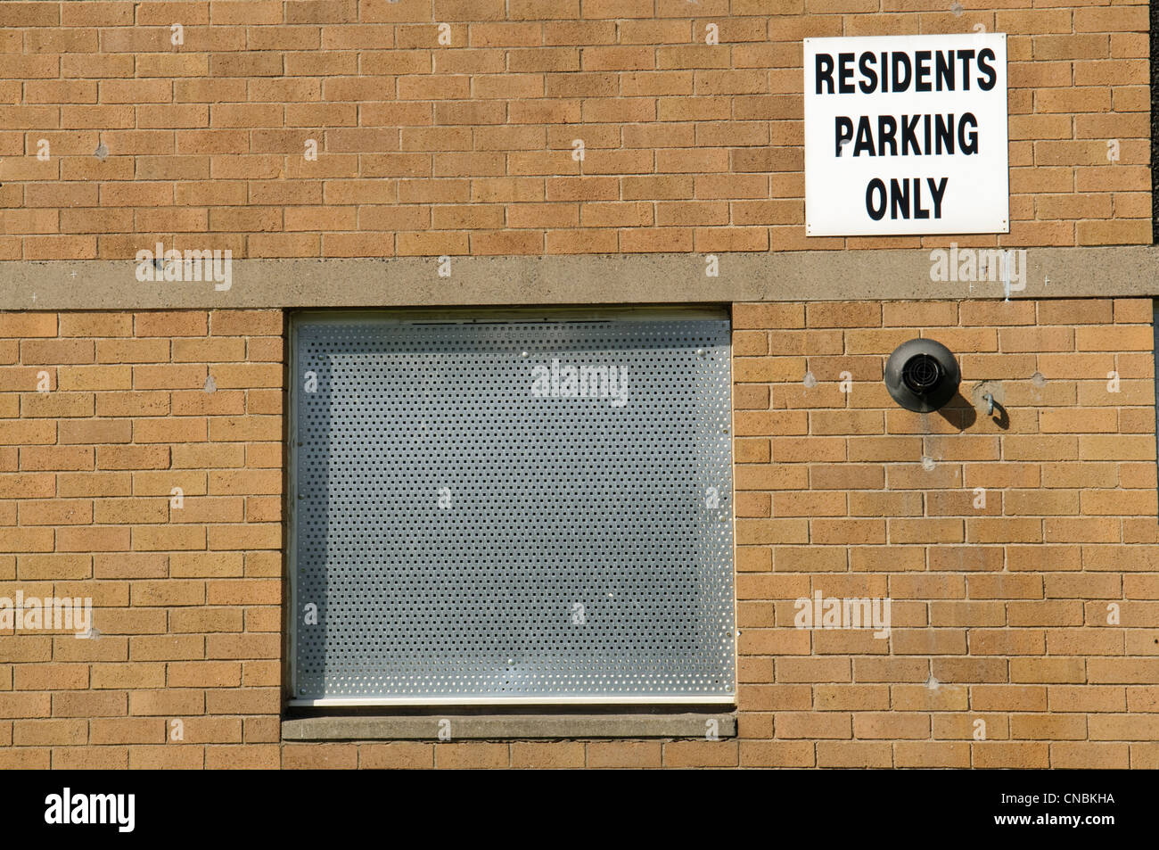 Neighbourhood parking hi-res stock photography and images - Alamy