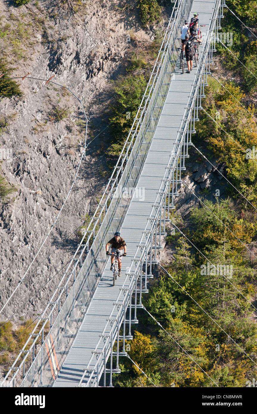 180 meters hi-res stock photography and images - Alamy