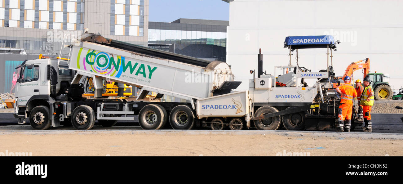 Tarmac Lorry High Resolution Stock Photography and Images - Alamy