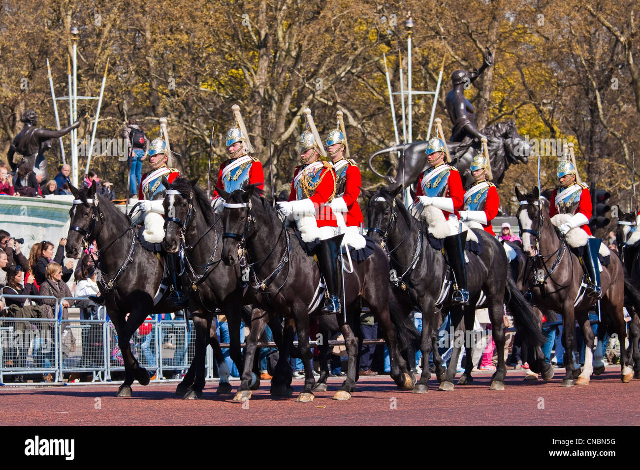Household cavalry ceremonial duty hi-res stock photography and images - Alamy