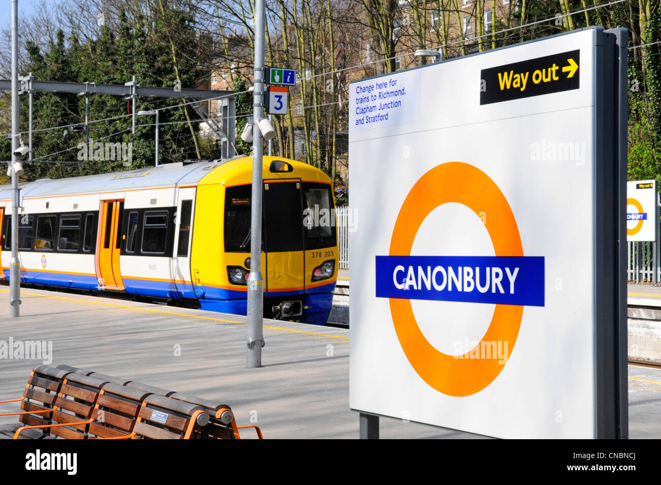 Overground sign hi-res stock photography and images - Alamy