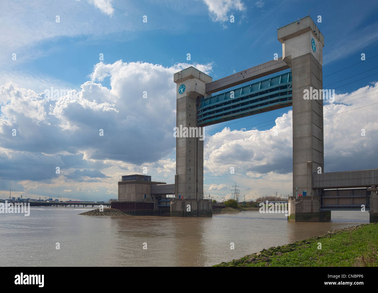 Flood barrier hi-res stock photography and images - Alamy