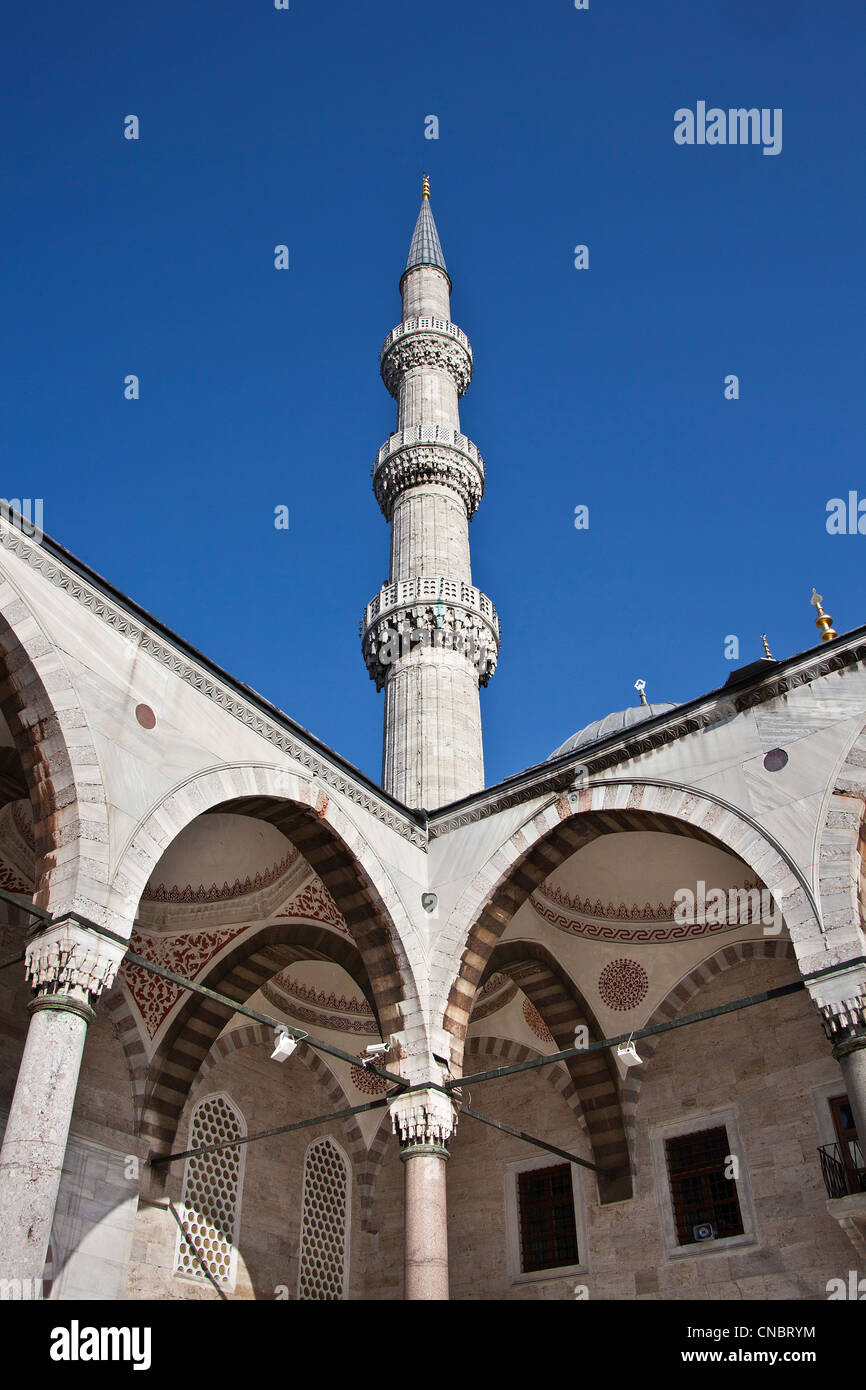 Istanbul arcade arch arches islamic hi-res stock photography and images ...