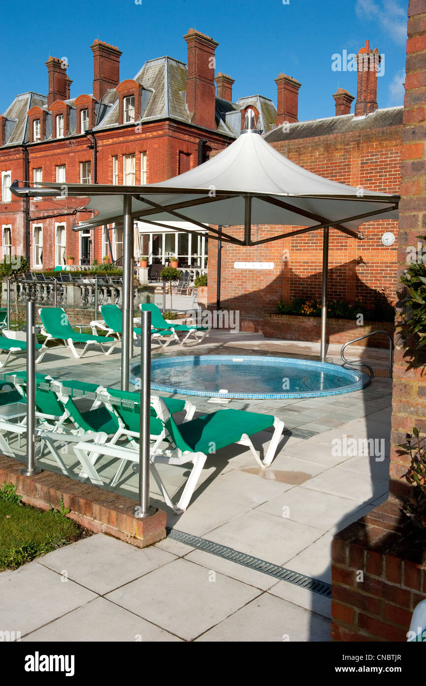 Champneys tring hi-res stock photography and images - Alamy