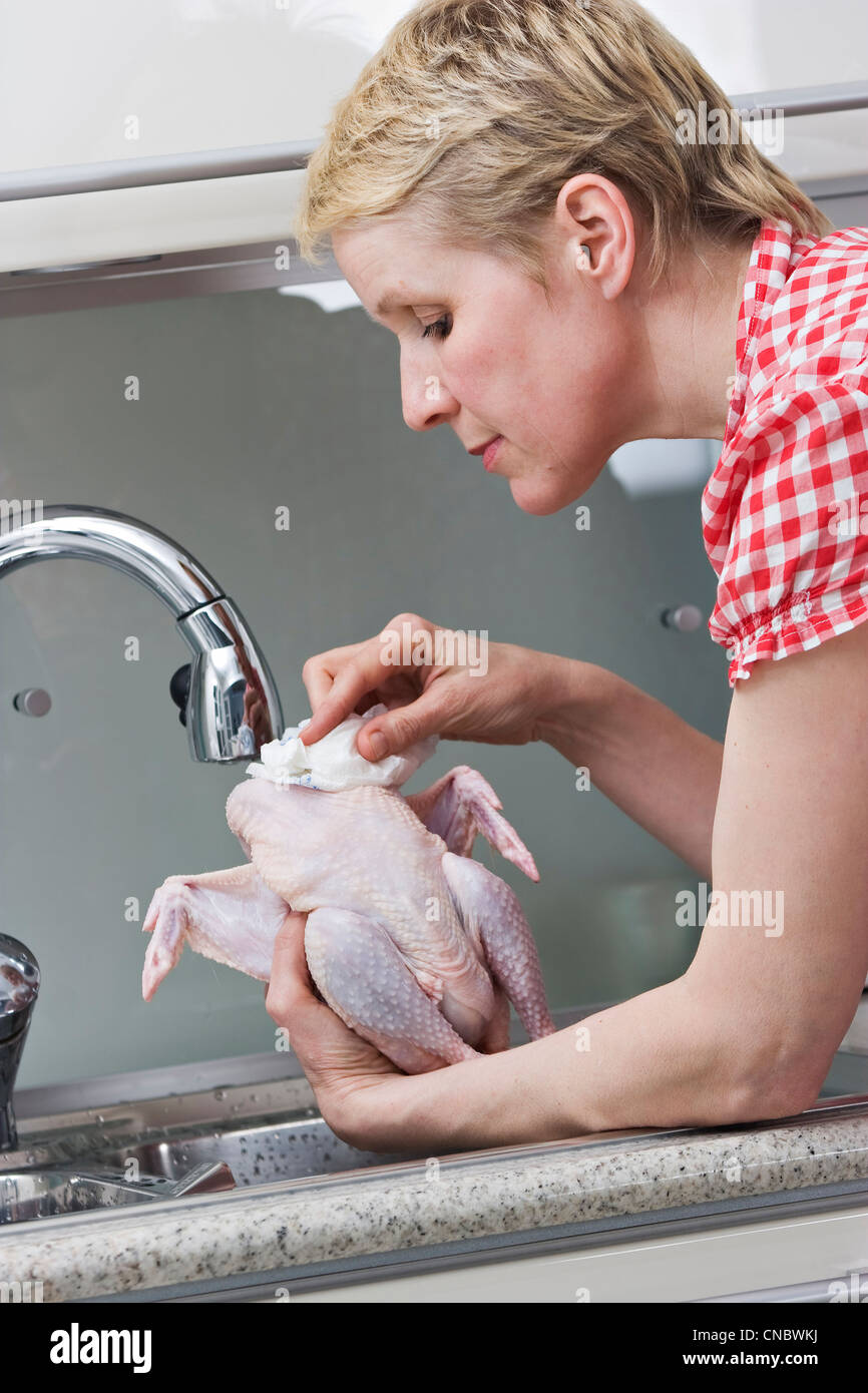 Chicken sink hi-res stock photography and images - Alamy