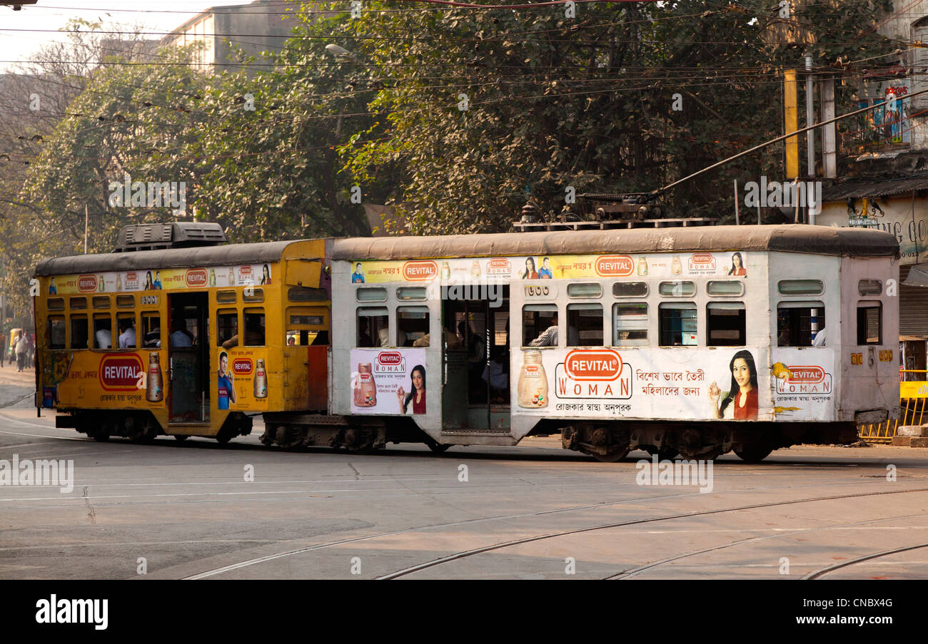 India, West Bengal, Kolkata (calcutta), tram Stock Photo - Alamy