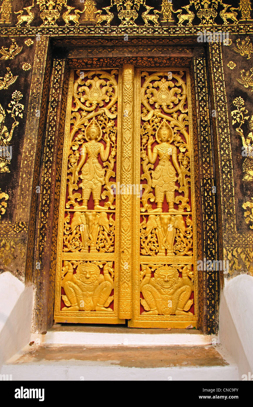 Carved gilded doors, Wat Xieng Thong (Temple of the Golden City), Khem Khong, Luang Prabang ...