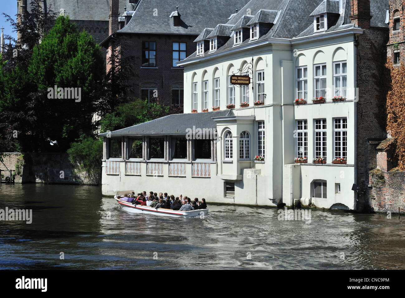 Canal boat tour, Bruges, Belgium Stock Photo - Alamy