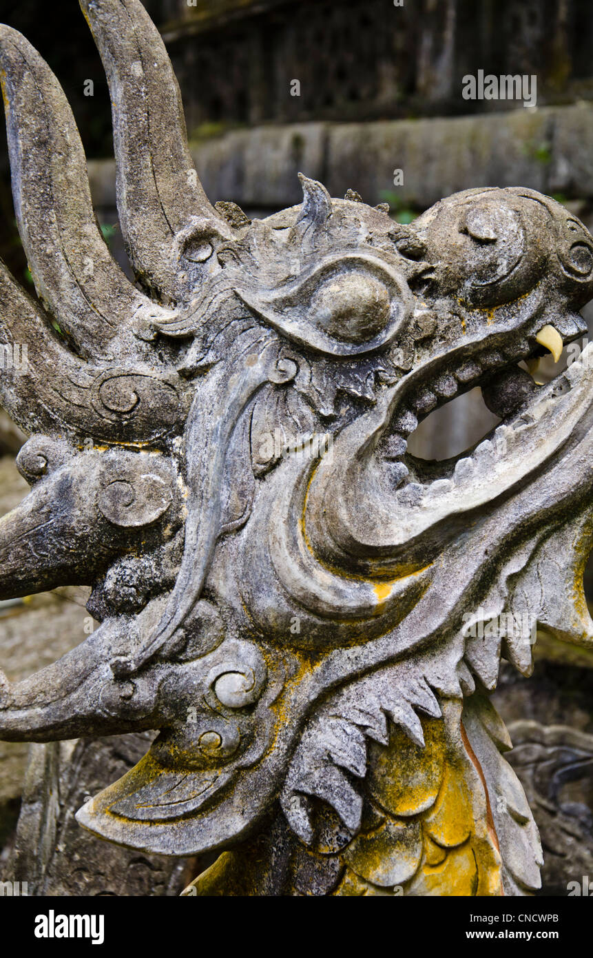 Guardian dragon at Hang Mua stairs to outlook Stock Photo - Alamy