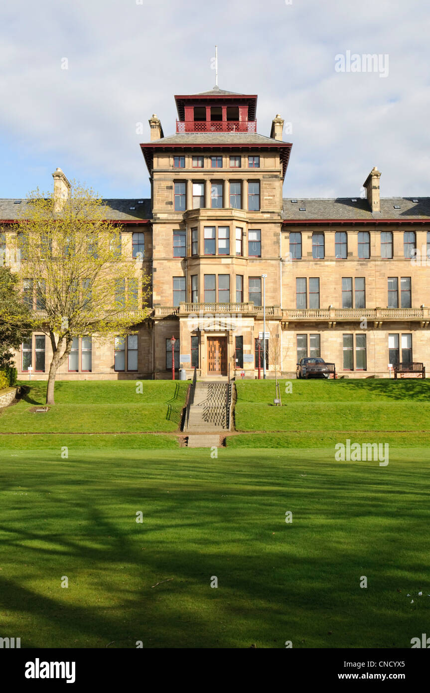 Edinburgh university exterior hi-res stock photography and images - Alamy