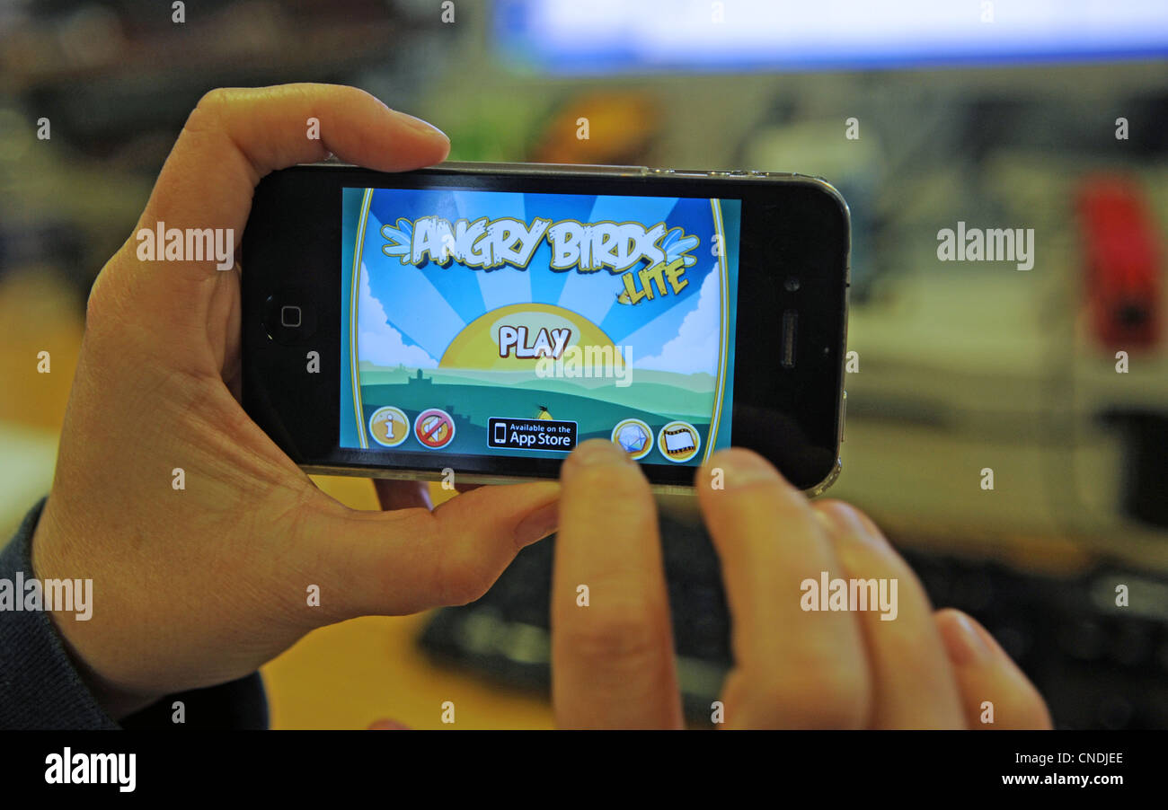 Angry birds game hi-res stock photography and images - Alamy