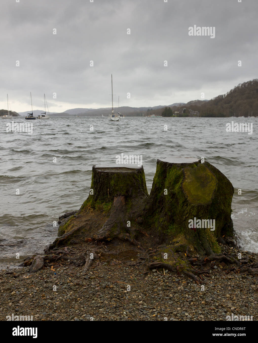 Lake windermere in winter hi-res stock photography and images - Alamy