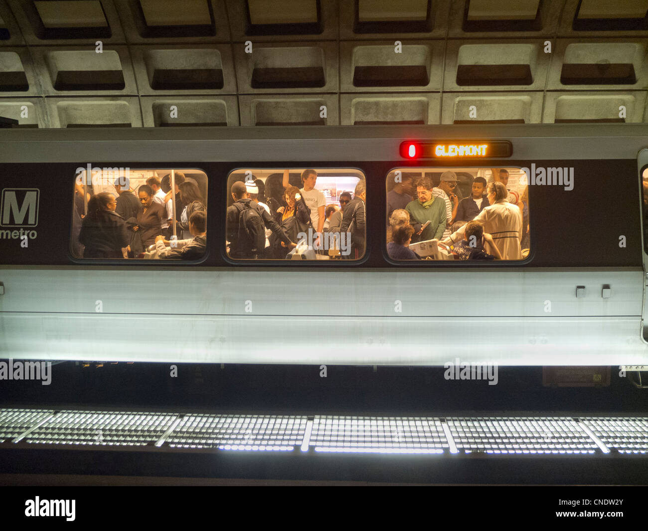 Washington DC Metro station train subway tube Stock Photo - Alamy