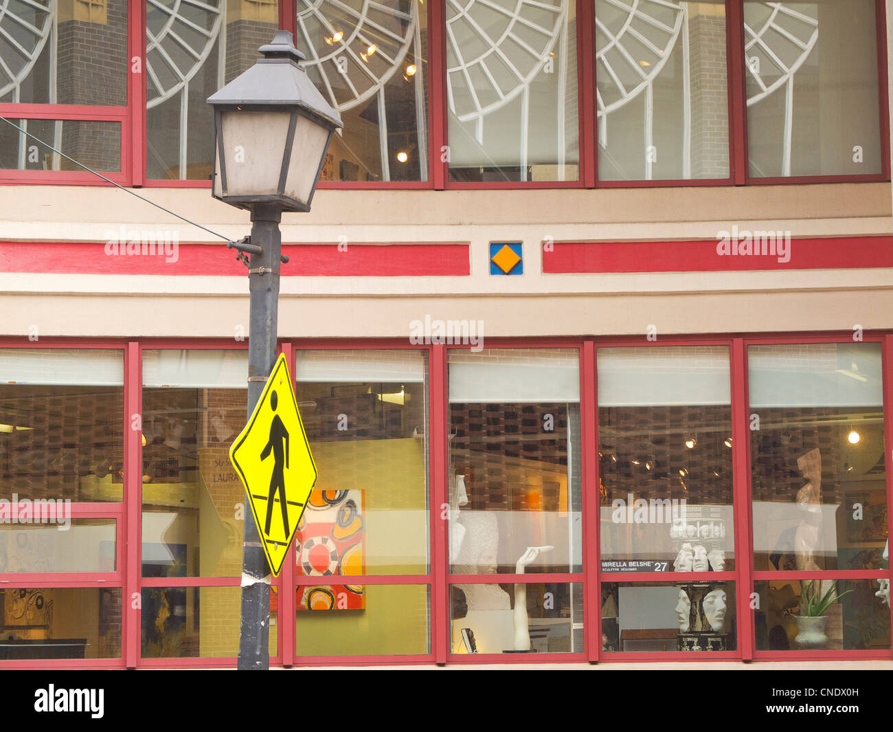Torpedo factory art center hi-res stock photography and images - Alamy