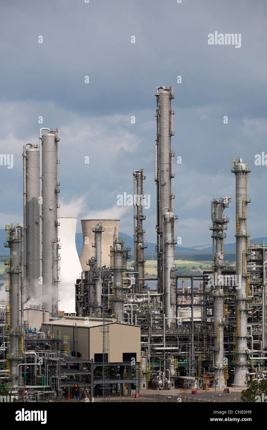 Grangemouth Oil Refinery and petrochemical plant Scotland Stock Photo ...