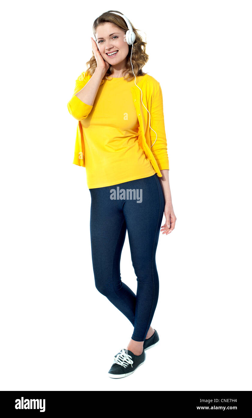 Retro girl walkman hi-res stock photography and images - Alamy