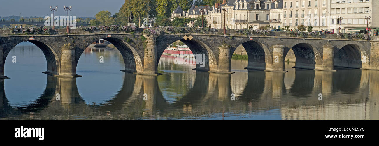 Angers Bridge Stock Photos & Angers Bridge Stock Images - Alamy