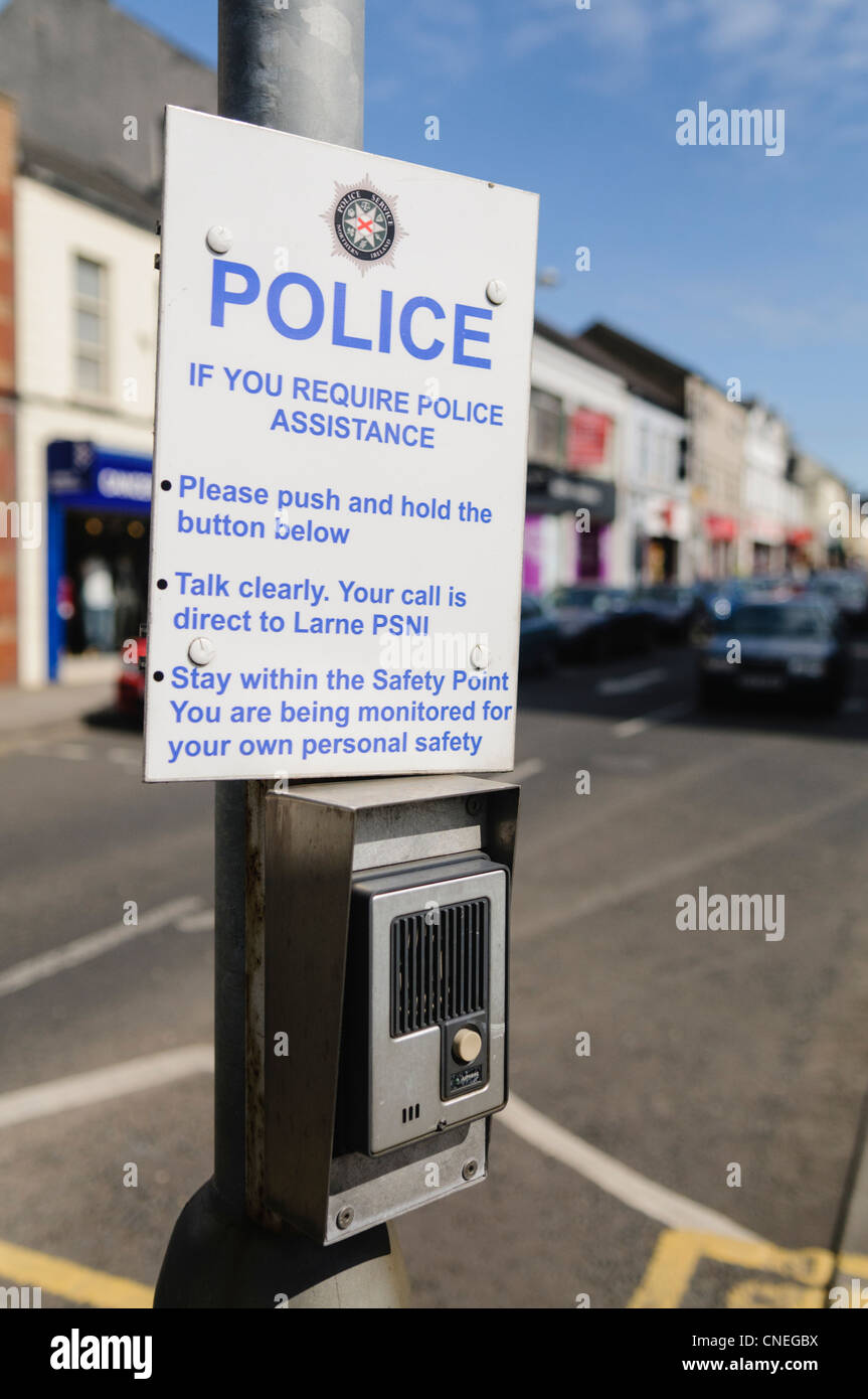 Police and door and talk hi-res stock photography and images - Alamy