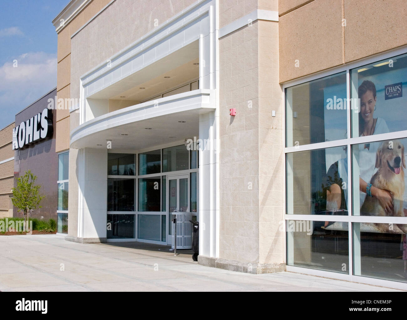 Kohl's department store front Stock Photo - Alamy