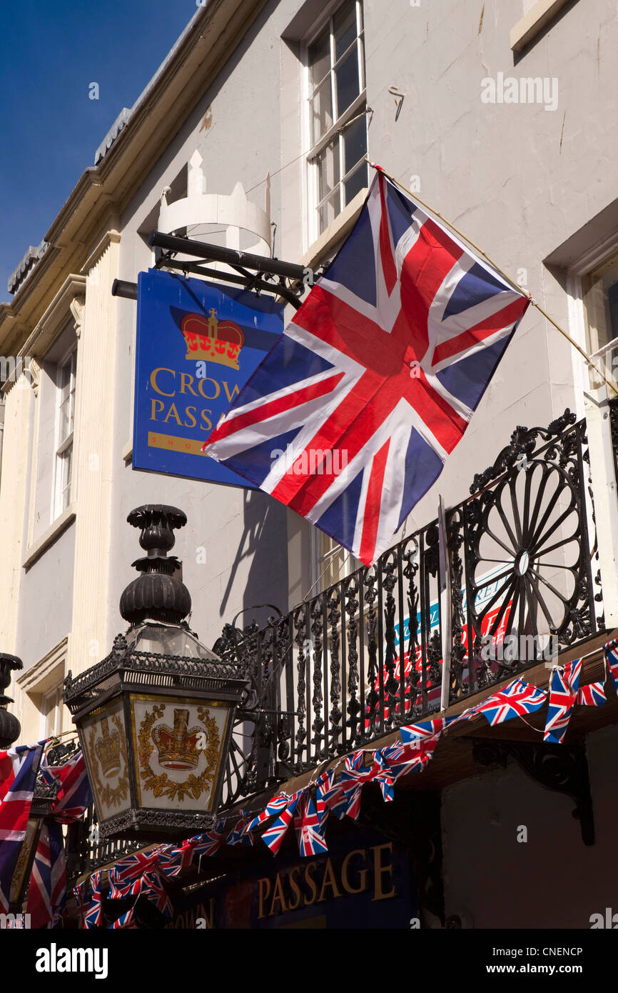 The crown worcester hi-res stock photography and images - Alamy