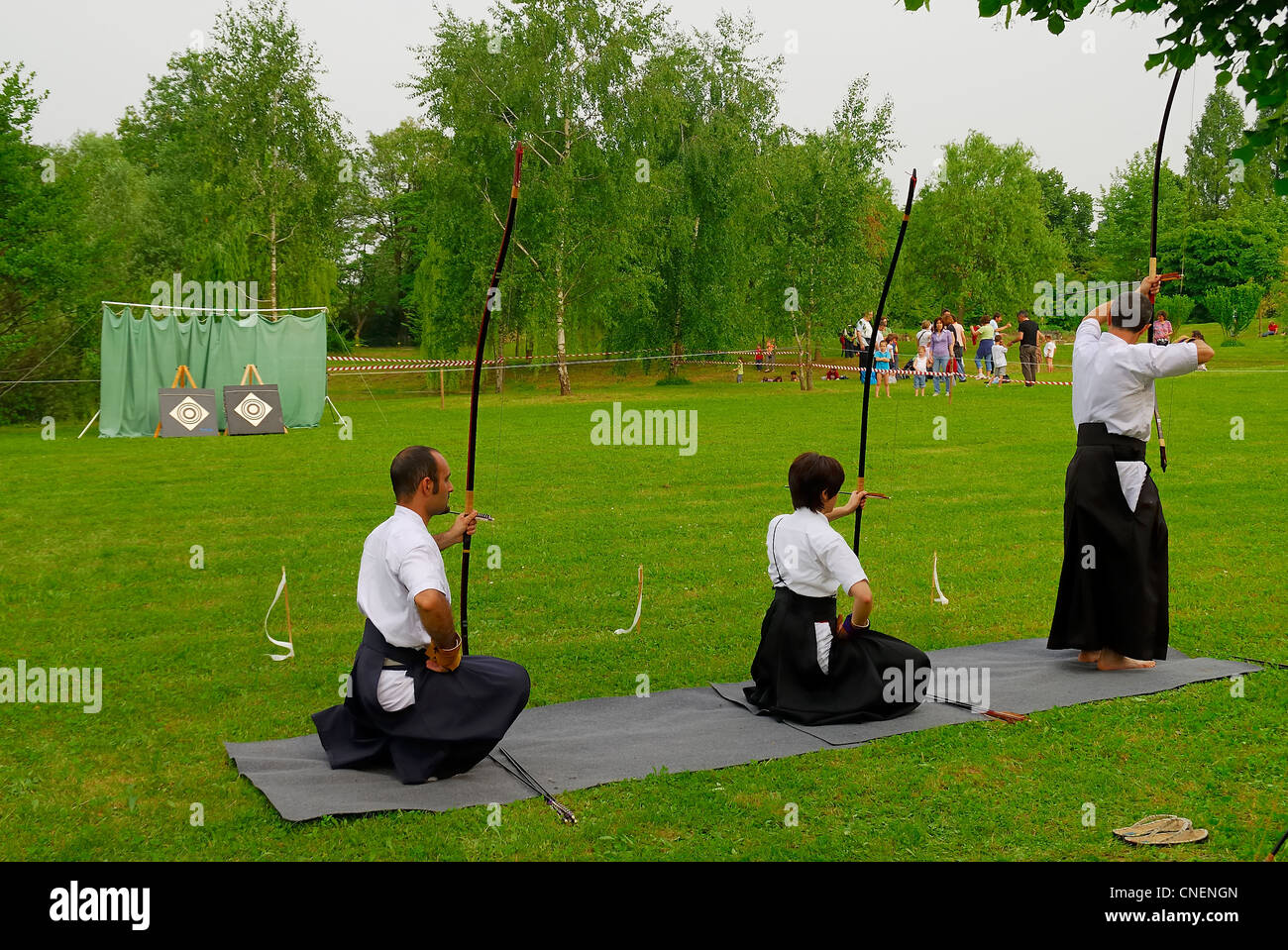 Kyudo japanese archery hi-res stock photography and images - Alamy