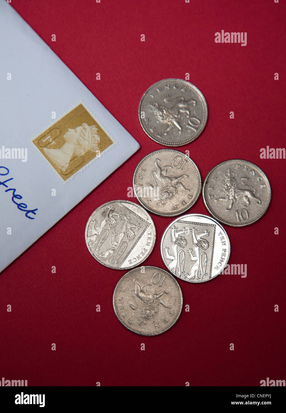 Uk 1st class stamp hi-res stock photography and images - Alamy