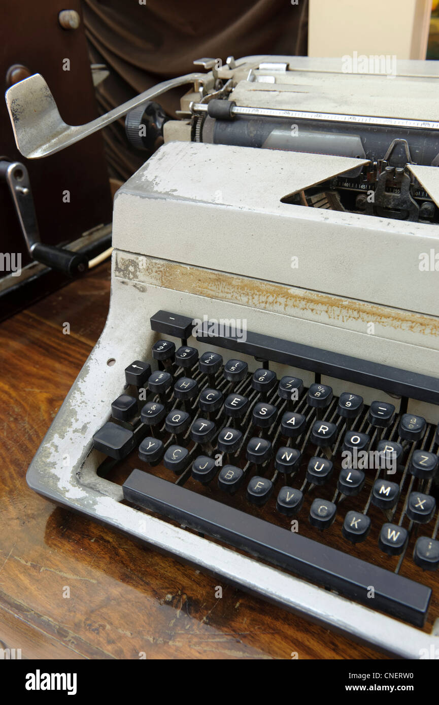 Close up of old typewriter Stock Photo - Alamy
