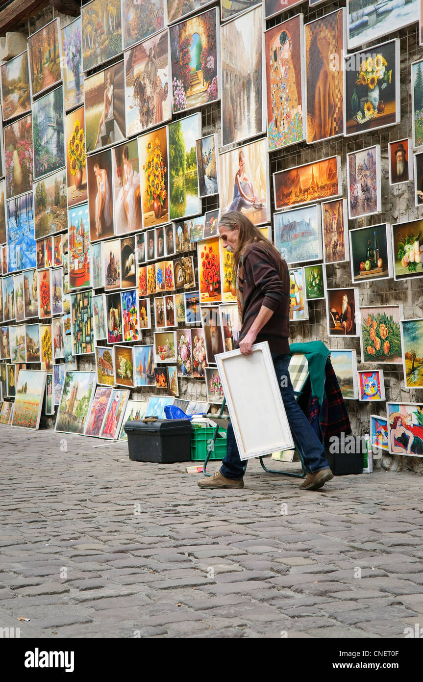Paintings for sale at the Florianska Gate Cracow Poland Stock Photo - Alamy