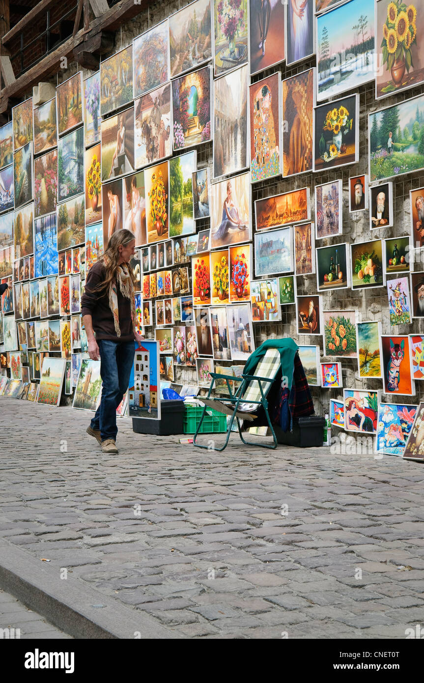 Paintings for sale at the Florianska Gate Krakow Poland Stock Photo - Alamy