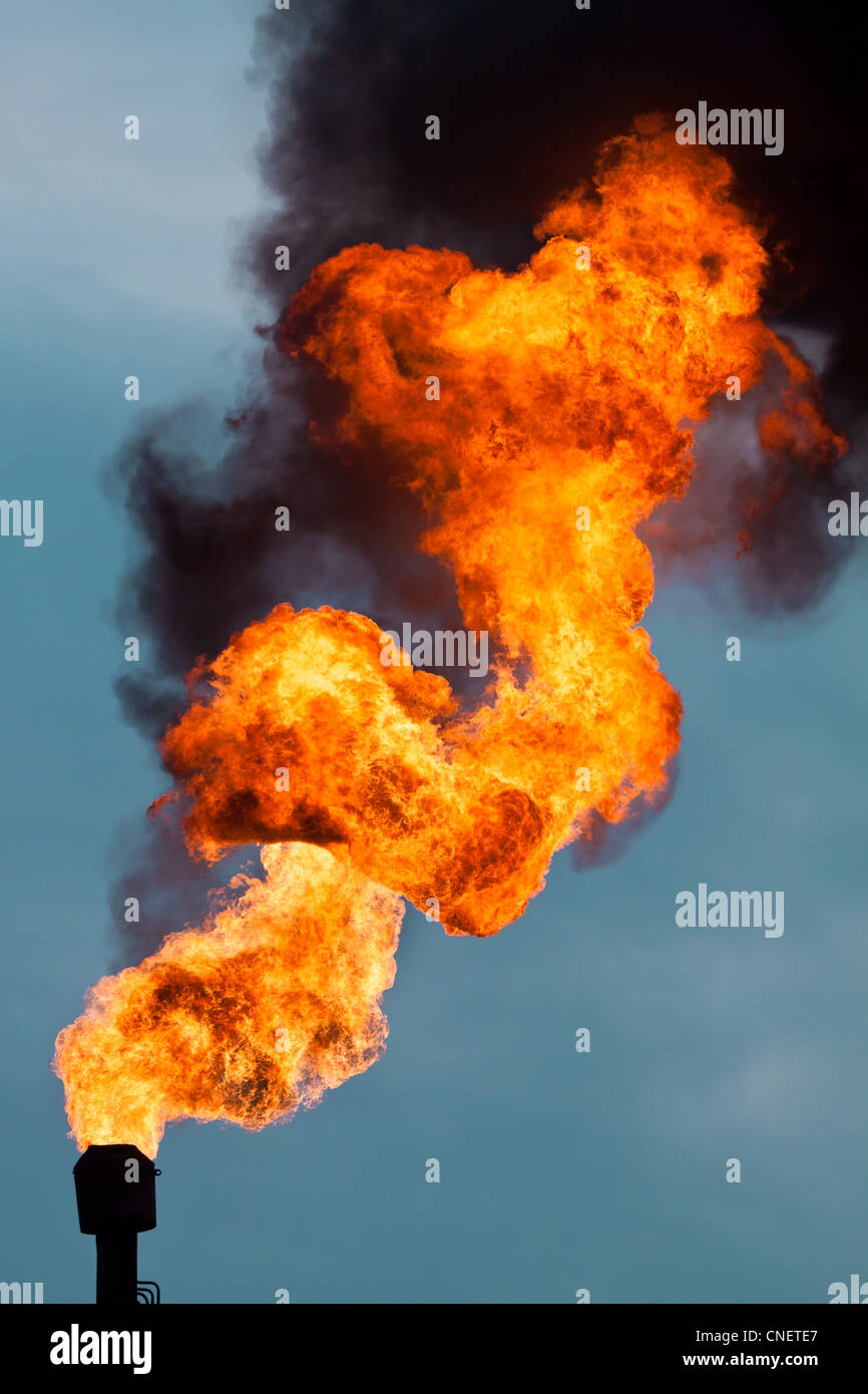 Oil and gas russia burn hi-res stock photography and images - Alamy