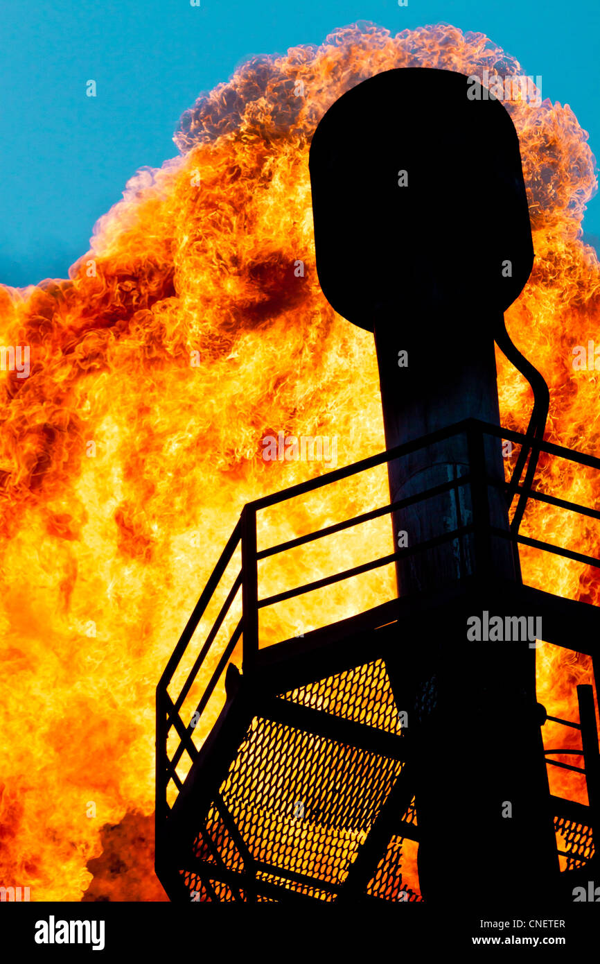 Gas flare russia hi-res stock photography and images - Alamy