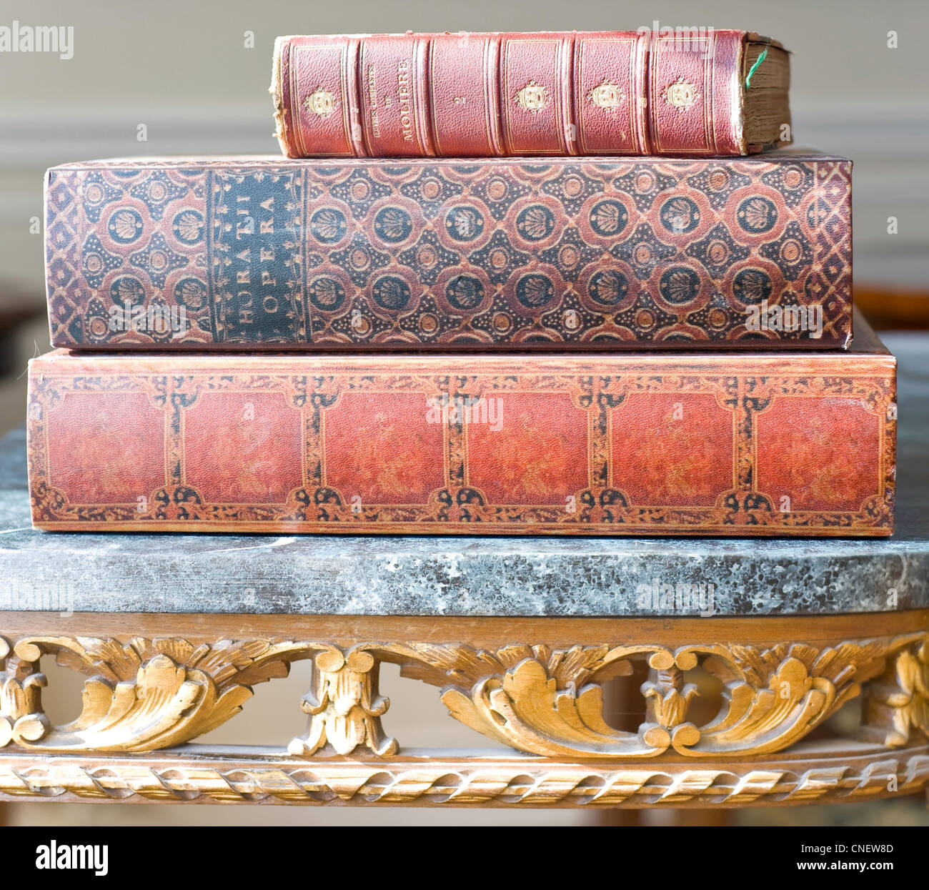 Leatherbound hi-res stock photography and images - Alamy