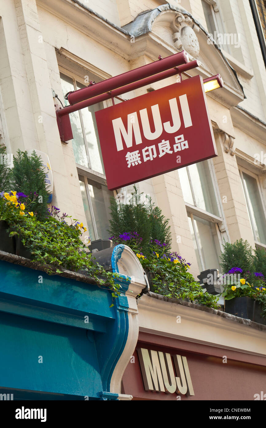 Sign muji sign hi-res stock photography and images - Alamy