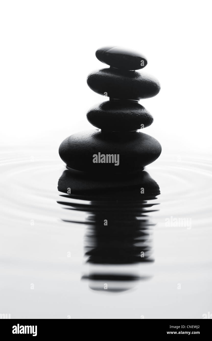 Stacked pebbles by water hi-res stock photography and images - Alamy