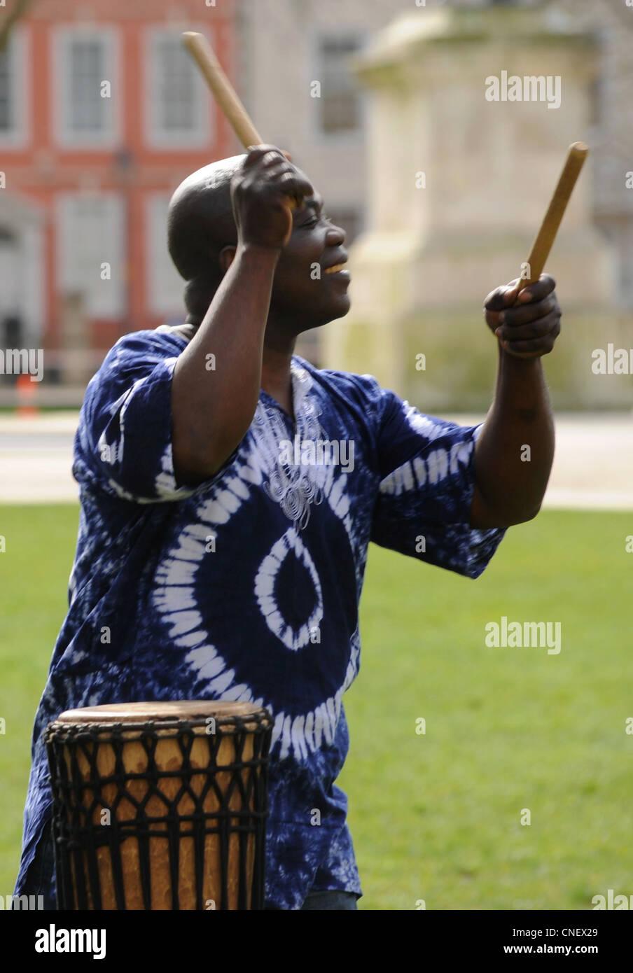 African drums hi-res stock photography and images - Alamy