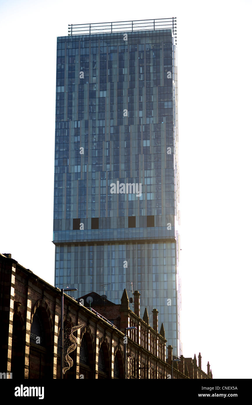Manchester skyline silhouette hi-res stock photography and images - Alamy