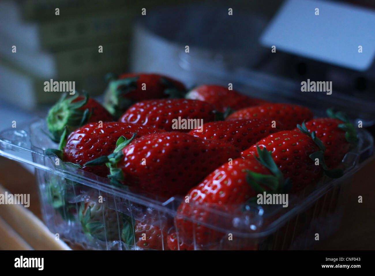 Box of strawberry hi-res stock photography and images - Alamy