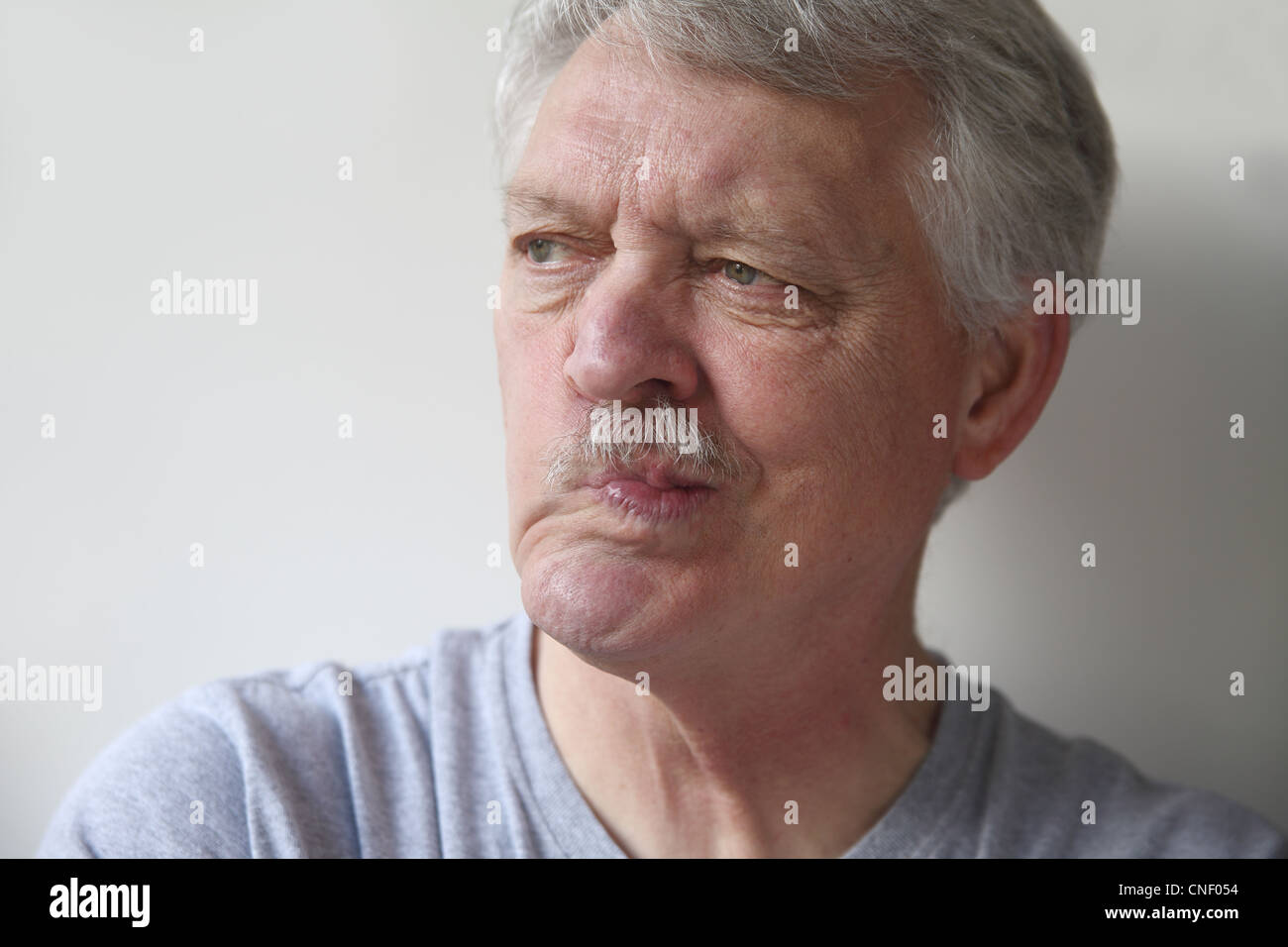 Distorts hi-res stock photography and images - Alamy