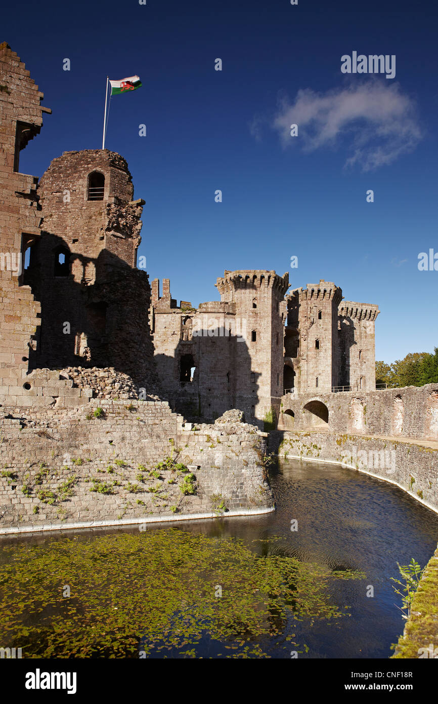 Raglan castle wales hi-res stock photography and images - Alamy