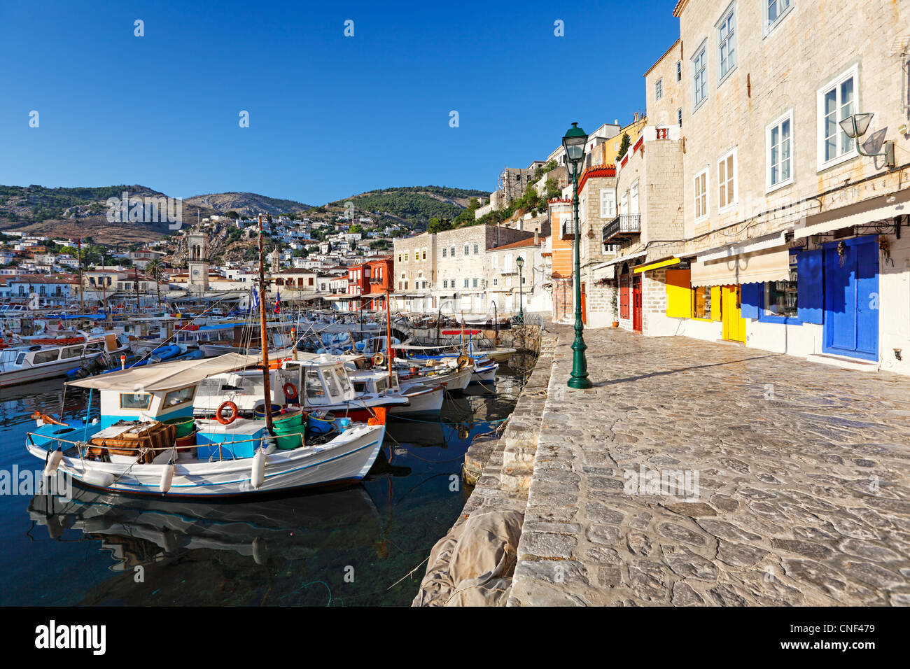 Hydra has surely the most picturesque harbor in Greece Stock Photo - Alamy