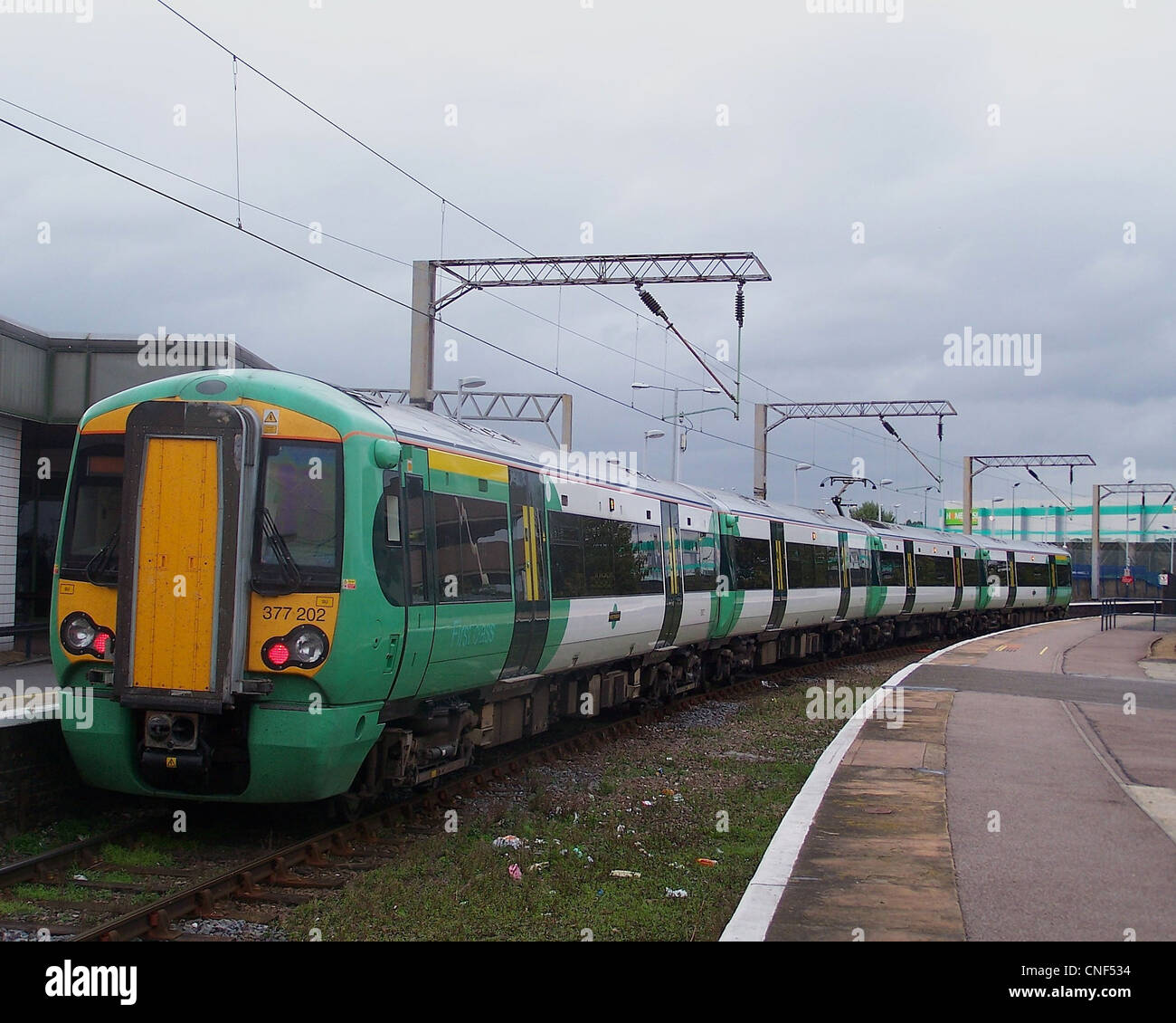 Southern liveried Bombardier Class 377/2 Electrostar No. 377202 at ...
