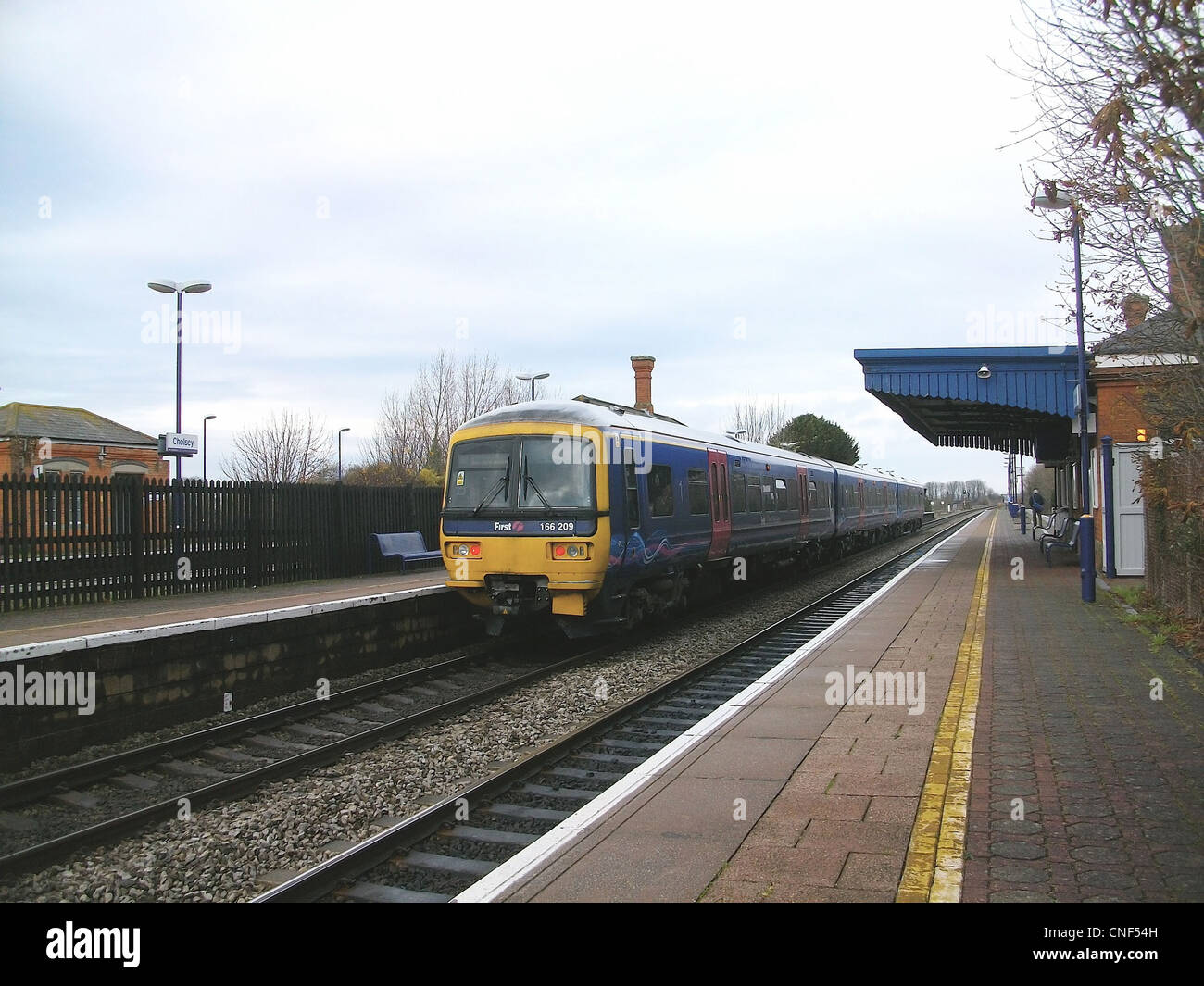 First Great Western 'dymanic lines' liveried Class 166 No. 166209 at ...