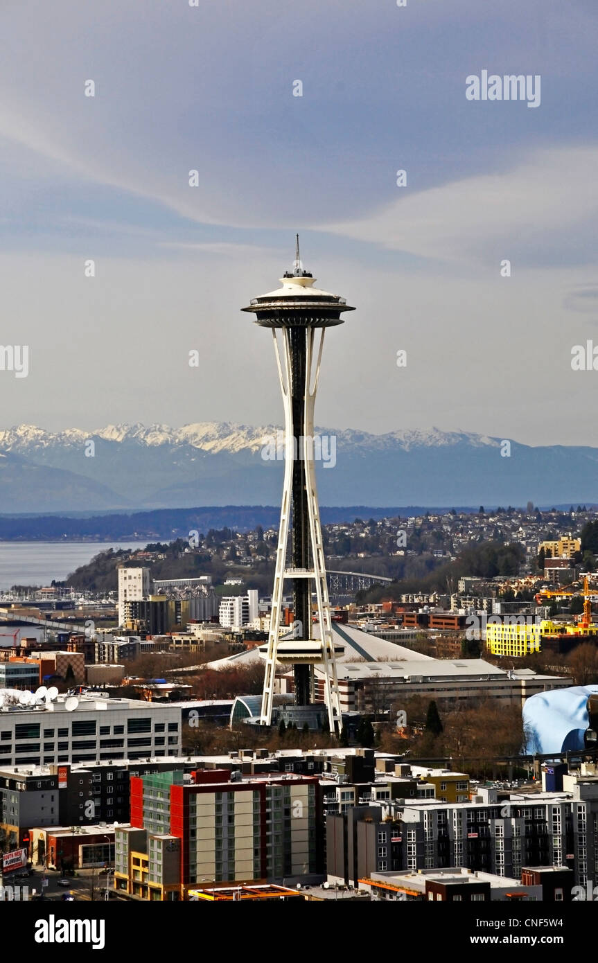 Vertical image of Seattle with Space Needle tower ,Washington,WA, USA ...