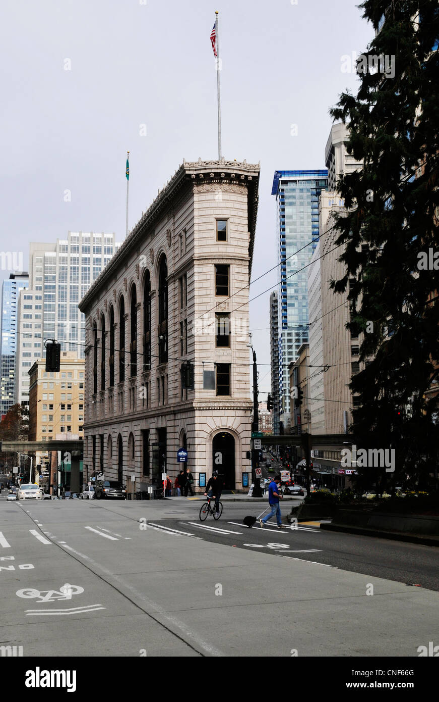 Vertical image of Seattle's Flatiron in downtown,Seattle,Washington,WA ...