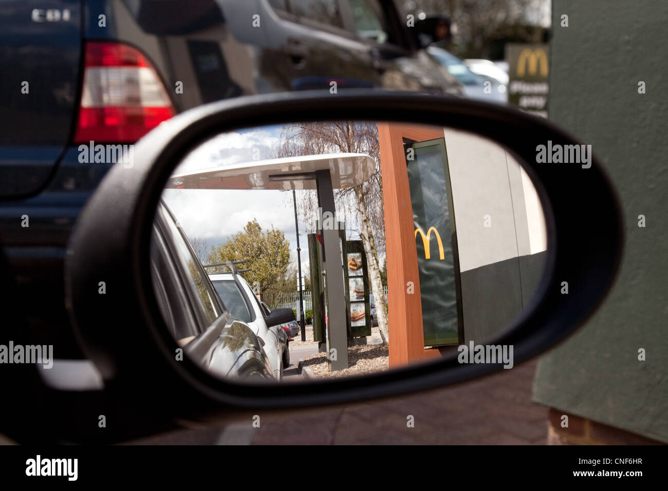 Mcdonalds drive thru hi-res stock photography and images - Alamy
