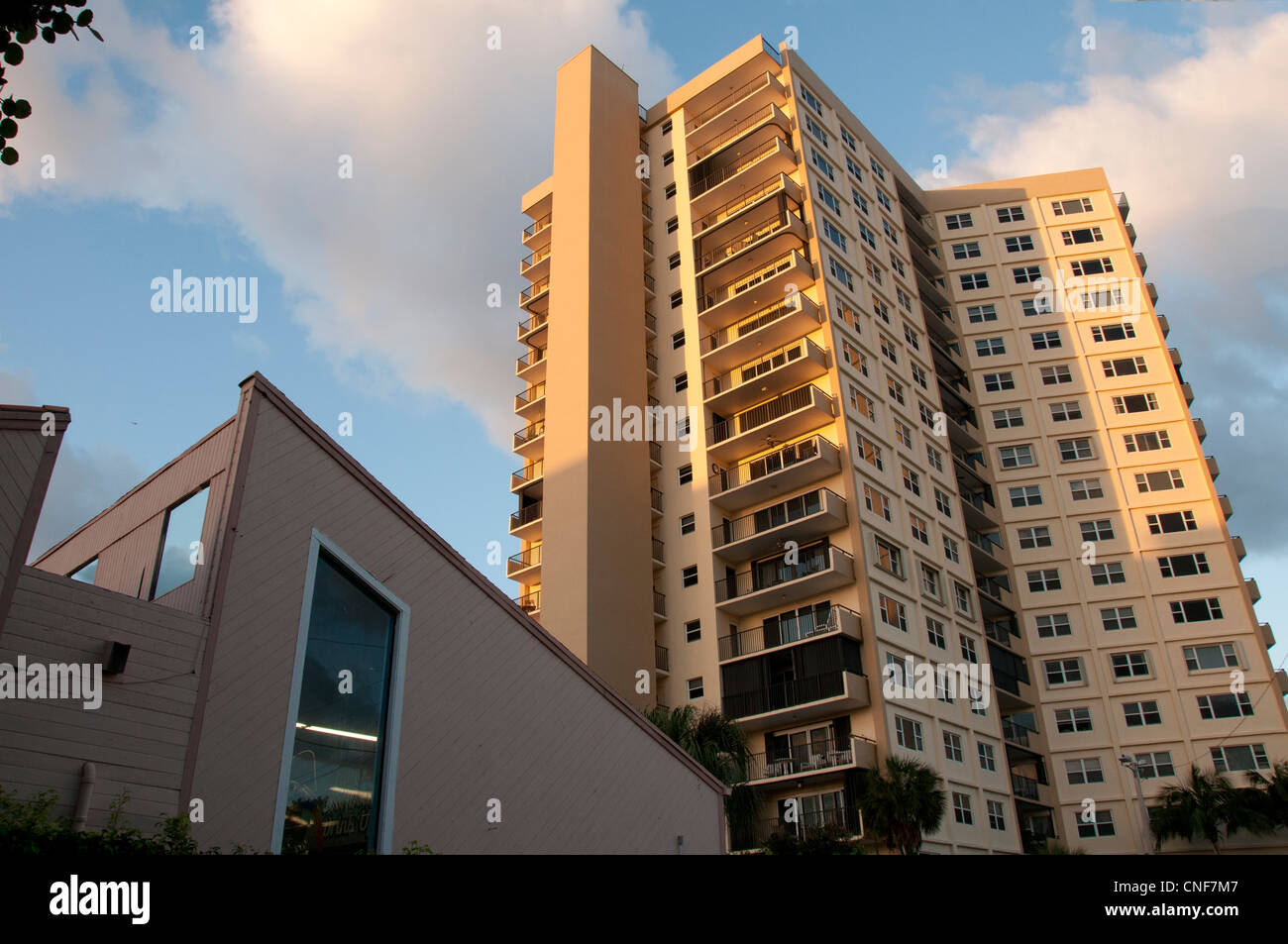 High rise condo building Stock Photo - Alamy